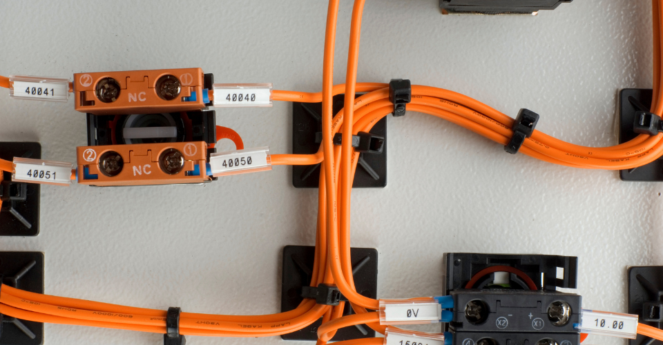 A Guide on How to Choose the Right Electrical Connectors - Vyrian ...